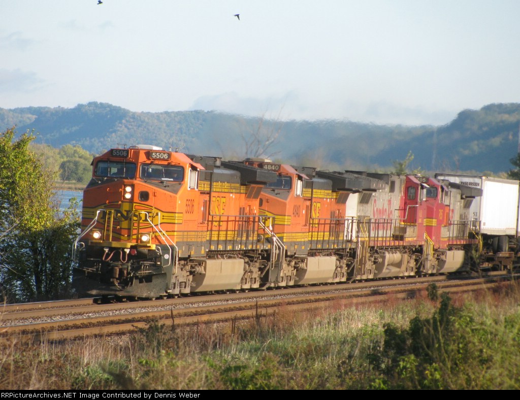 BNSF 5506 Aurora Sub.